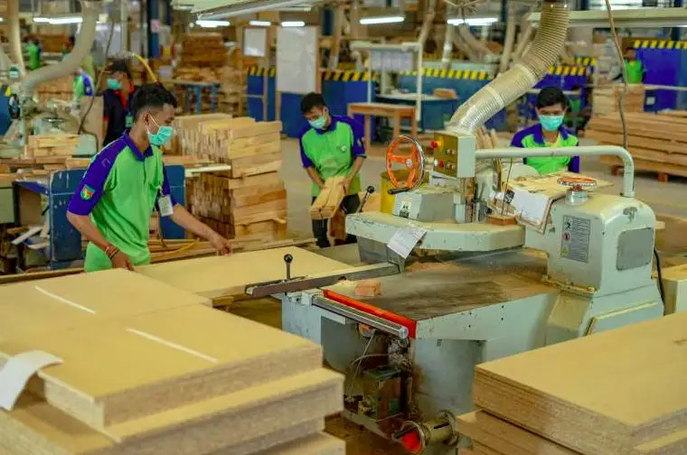 Gaji PT Kayu Mebel Indonesia Terbaru 2026 - Daftargaji.net